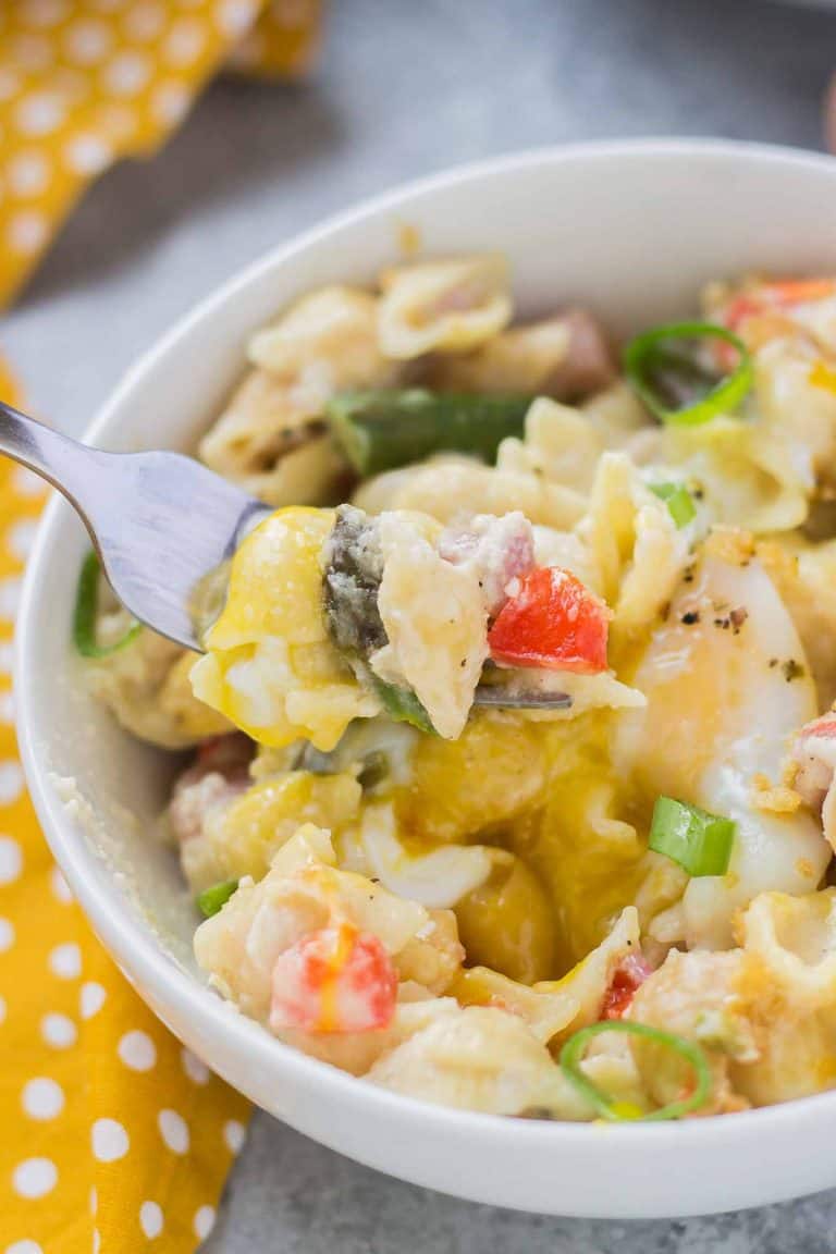 Breakfast Macaroni and Cheese - Strawberry Blondie Kitchen