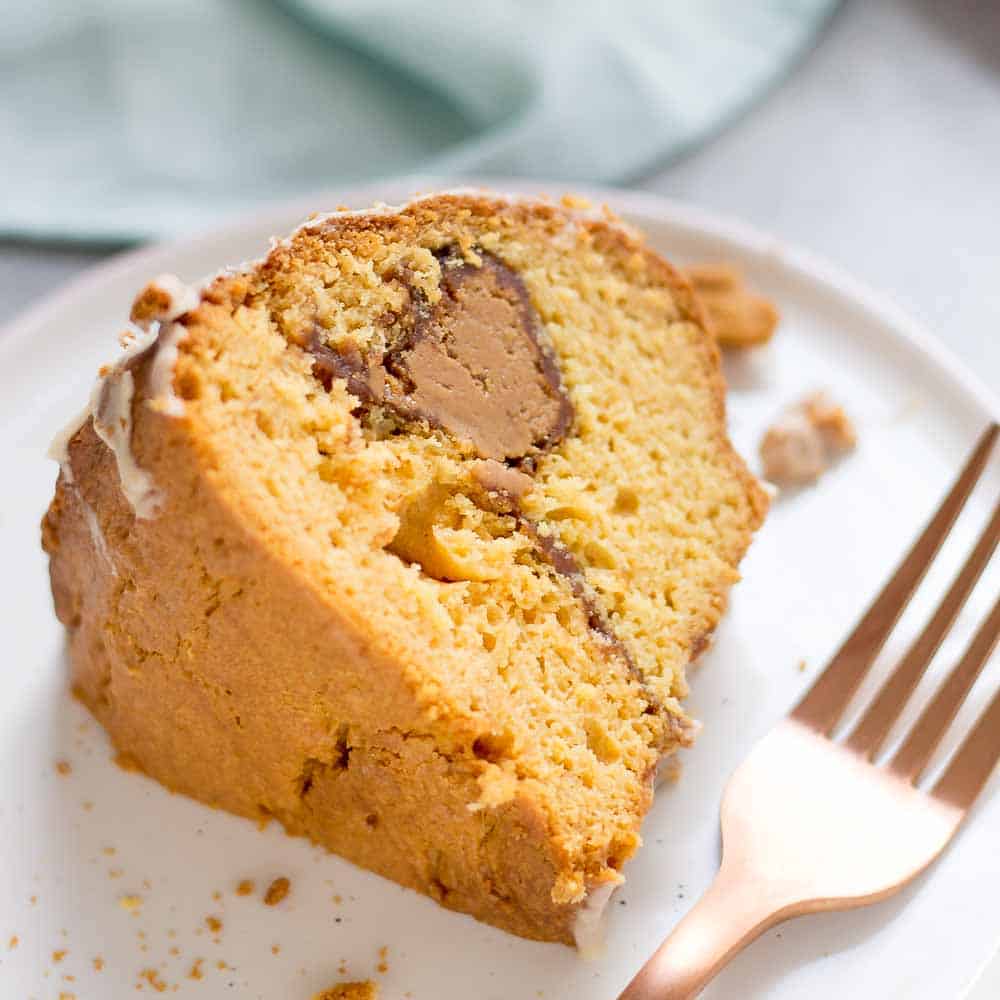 Cookie Butter Coffee Cake - Strawberry Blondie Kitchen