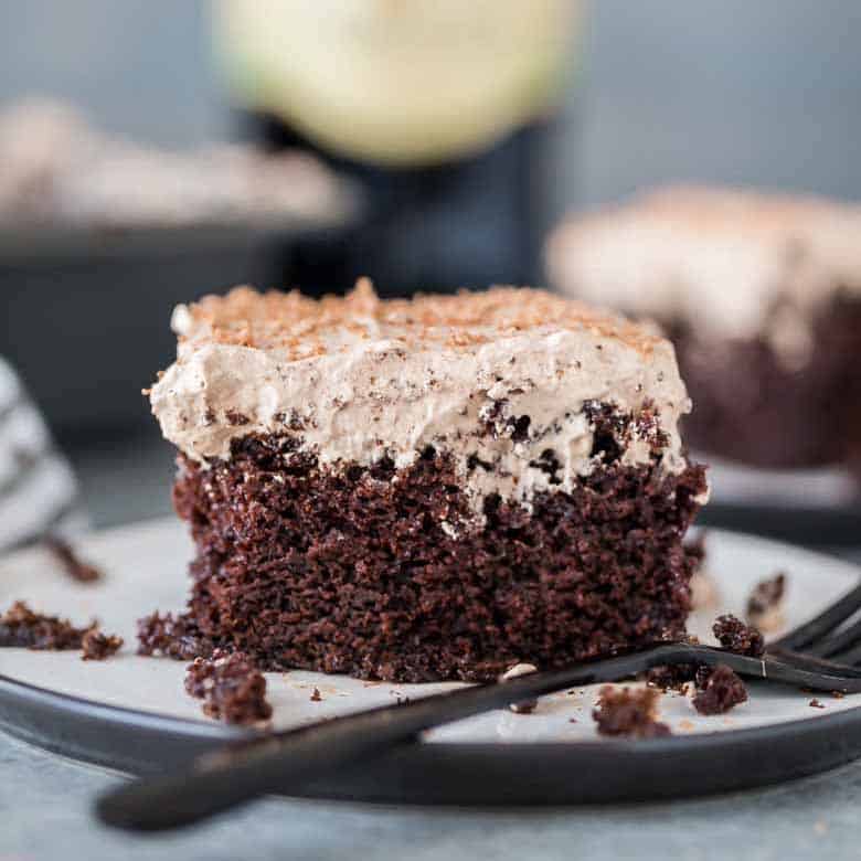 Irish Cream Poke Cake - Strawberry Blondie Kitchen