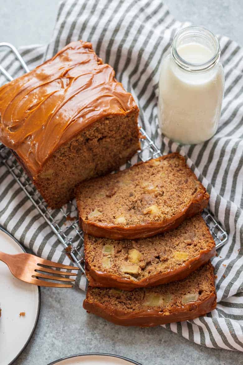 Caramel Apple Cider Banana Bread - Strawberry Blondie Kitchen